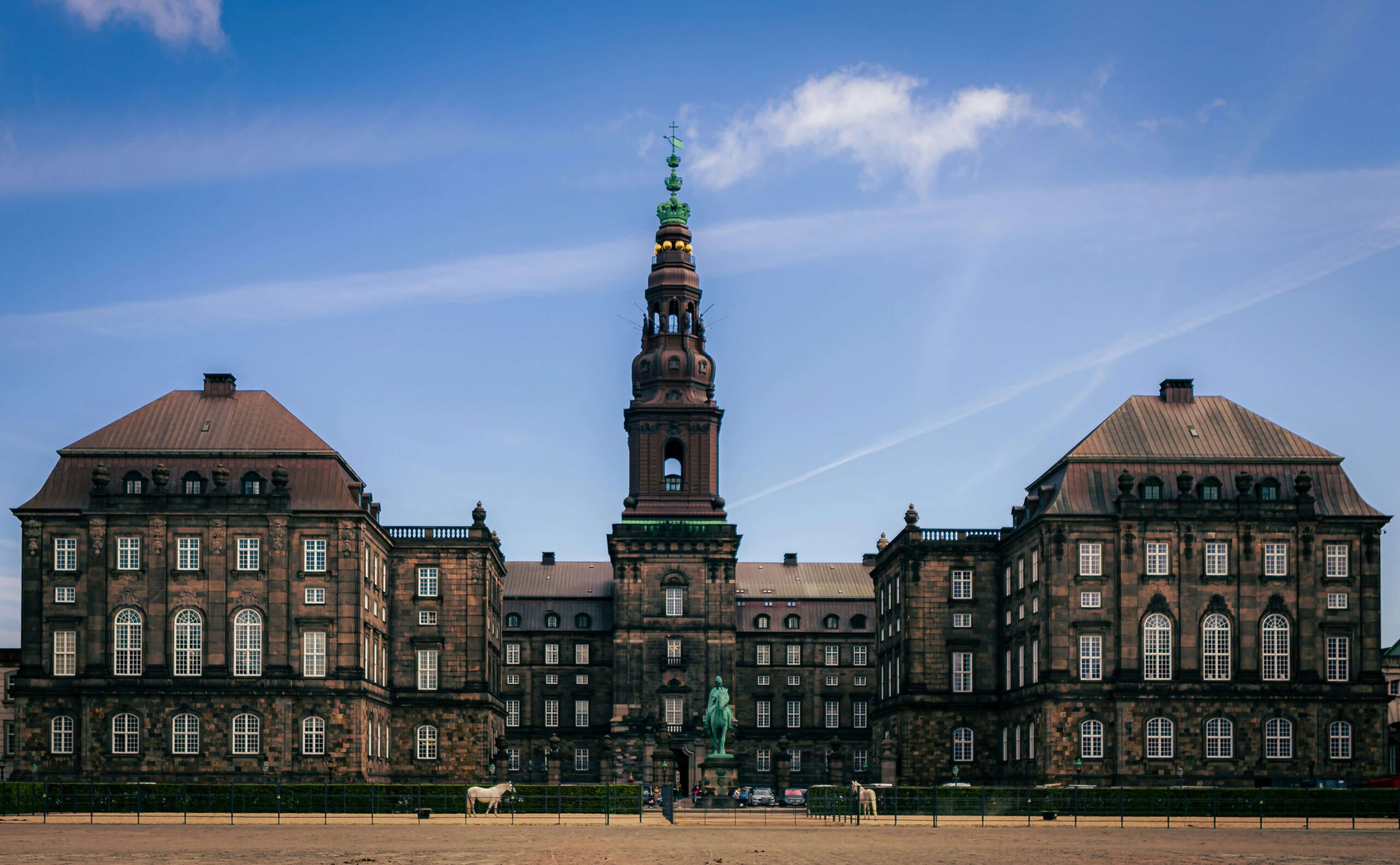Which Copenhagen Castle to visit - Earth's Magical Places