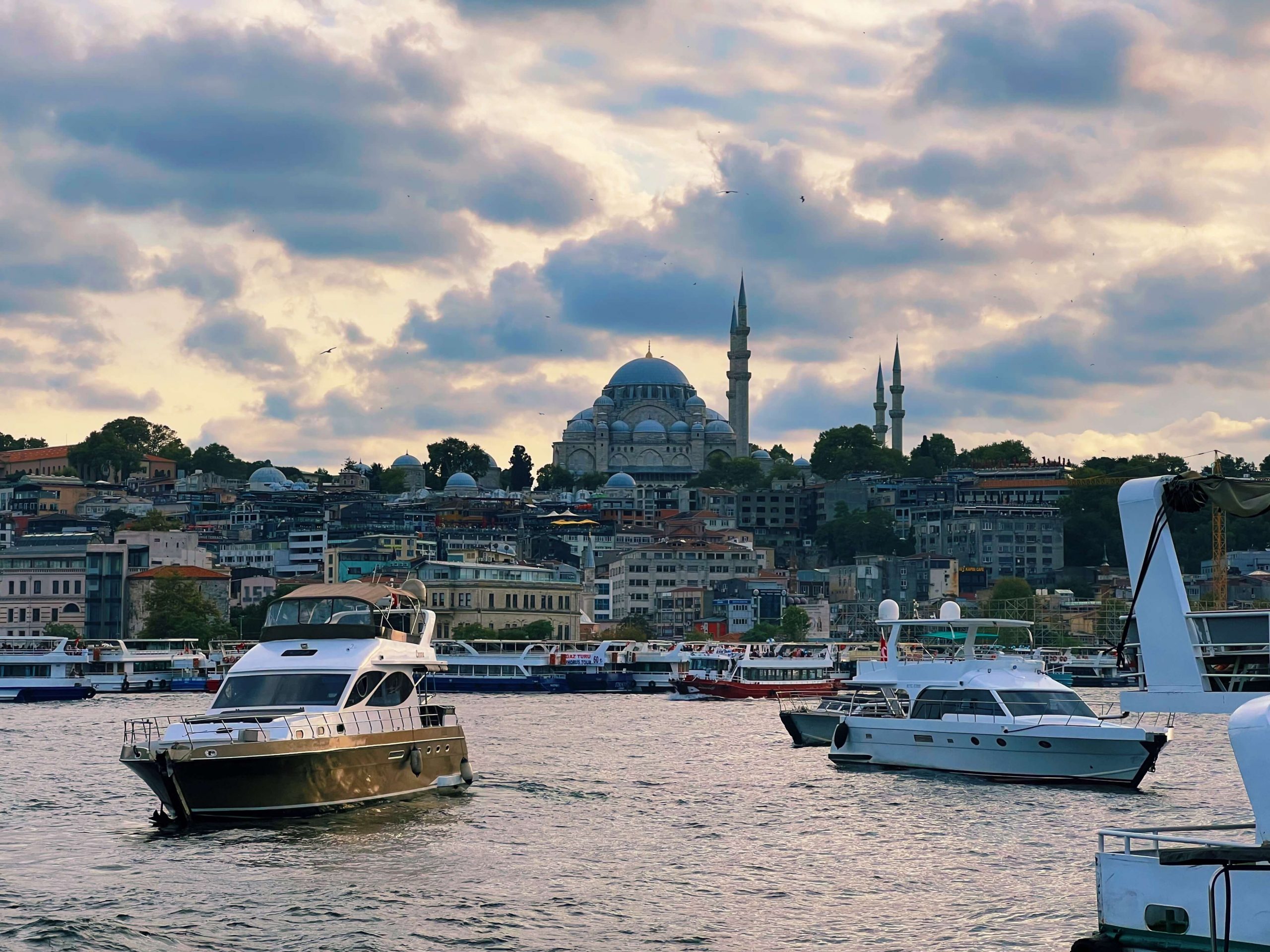 Complete One Day In Istanbul Itinerary - Earth's Magical Places