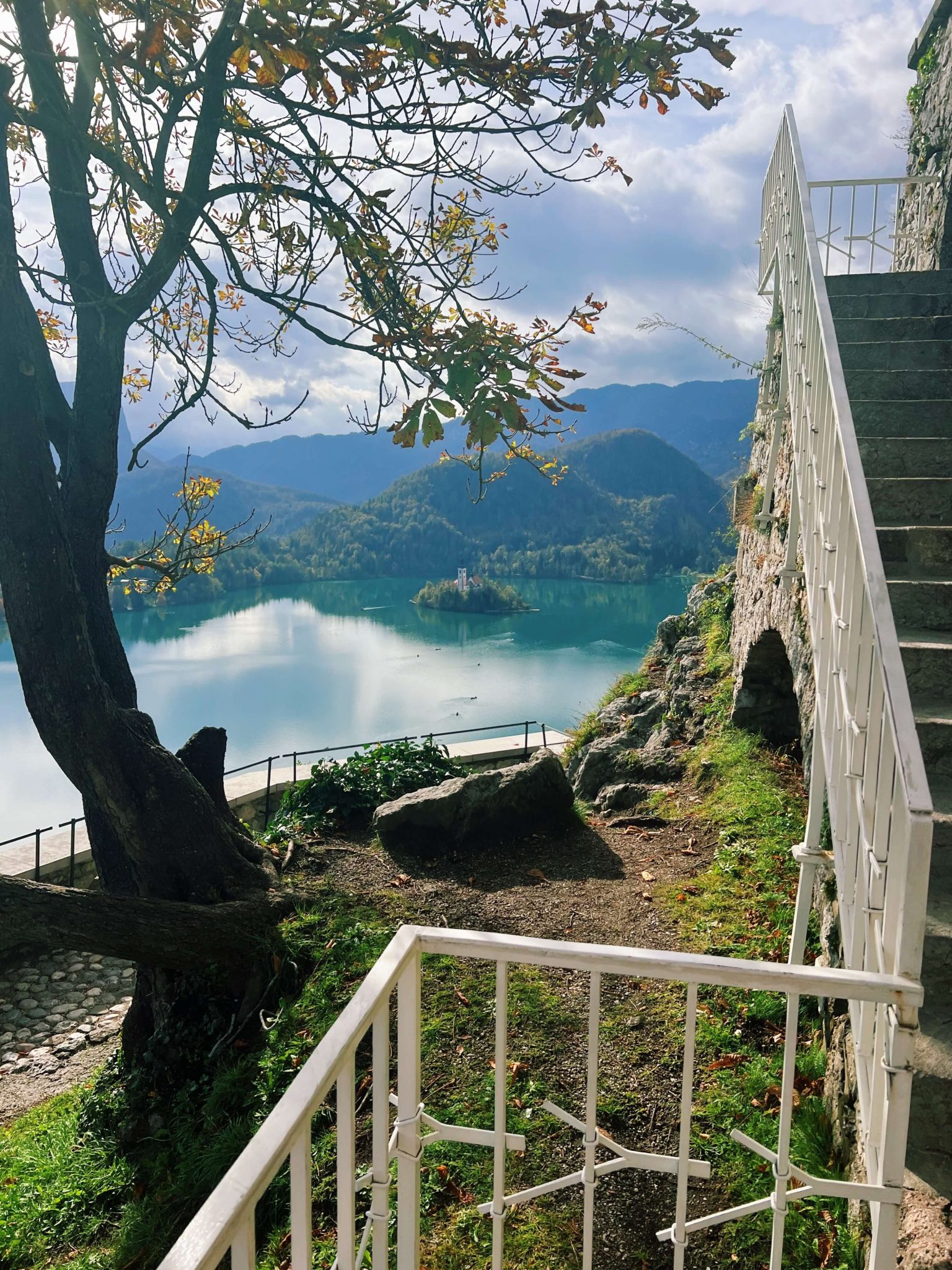 Bucket List Day Trip To Lake Bled Slovenia - Earth's Magical Places
