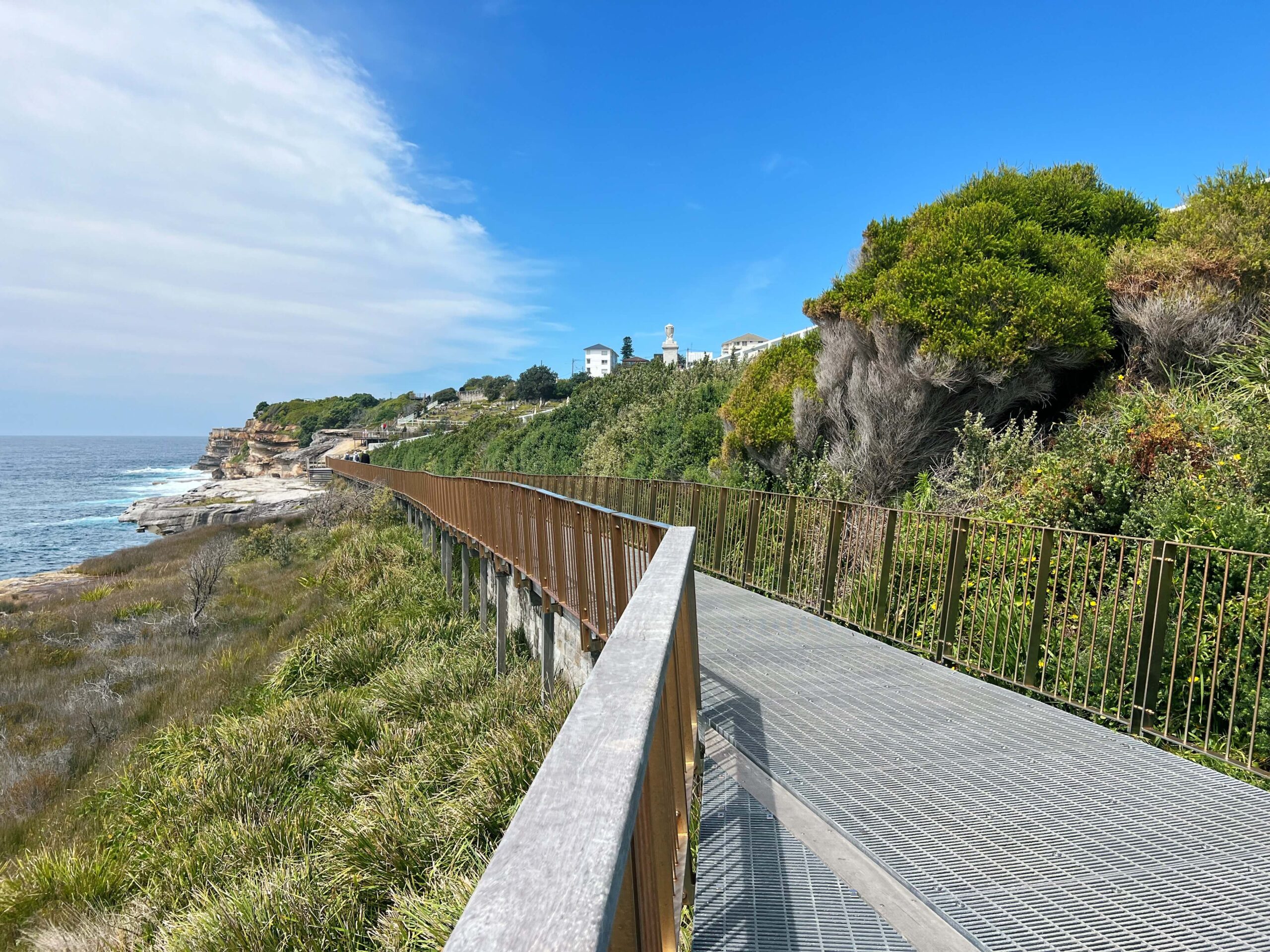 Bondi to Coogee Coastal Walk: Complete Travel Guide! - Earth's Magical ...